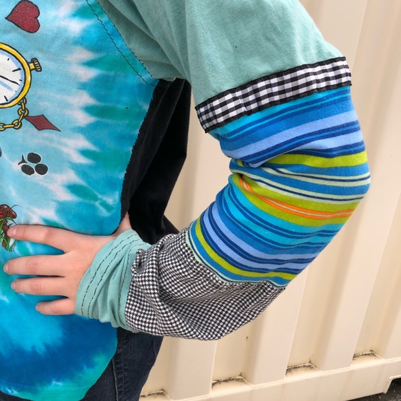 American Vintage | Sweaters | Handmade Alice In Wonderland White Rabbit ...